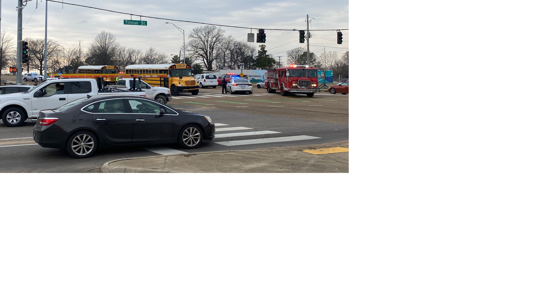 2 school buses involved in 4-vehicle crash in East Memphis, police say ...