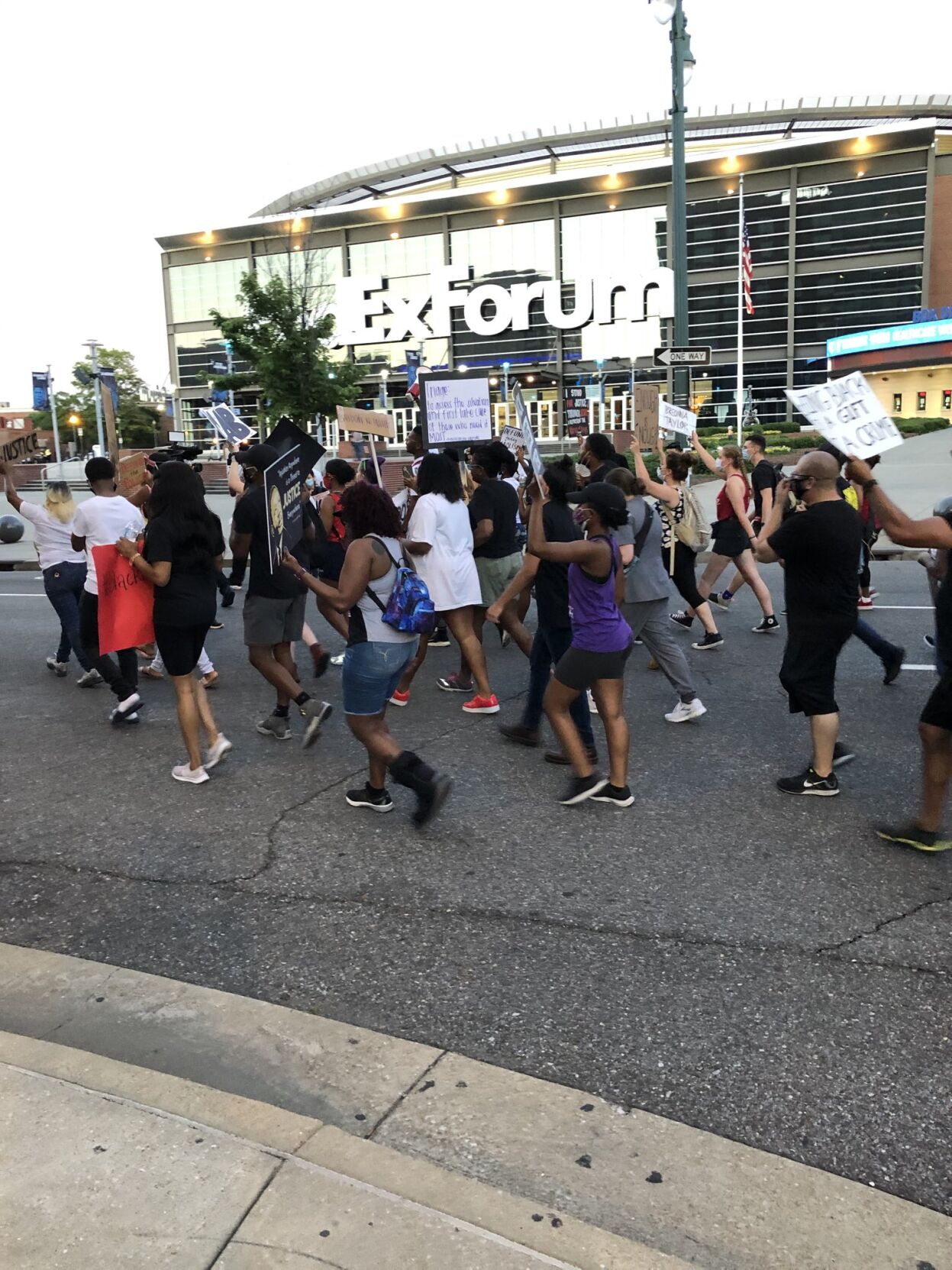 PHOTOS: Peaceful protests for change continue in Memphis ...