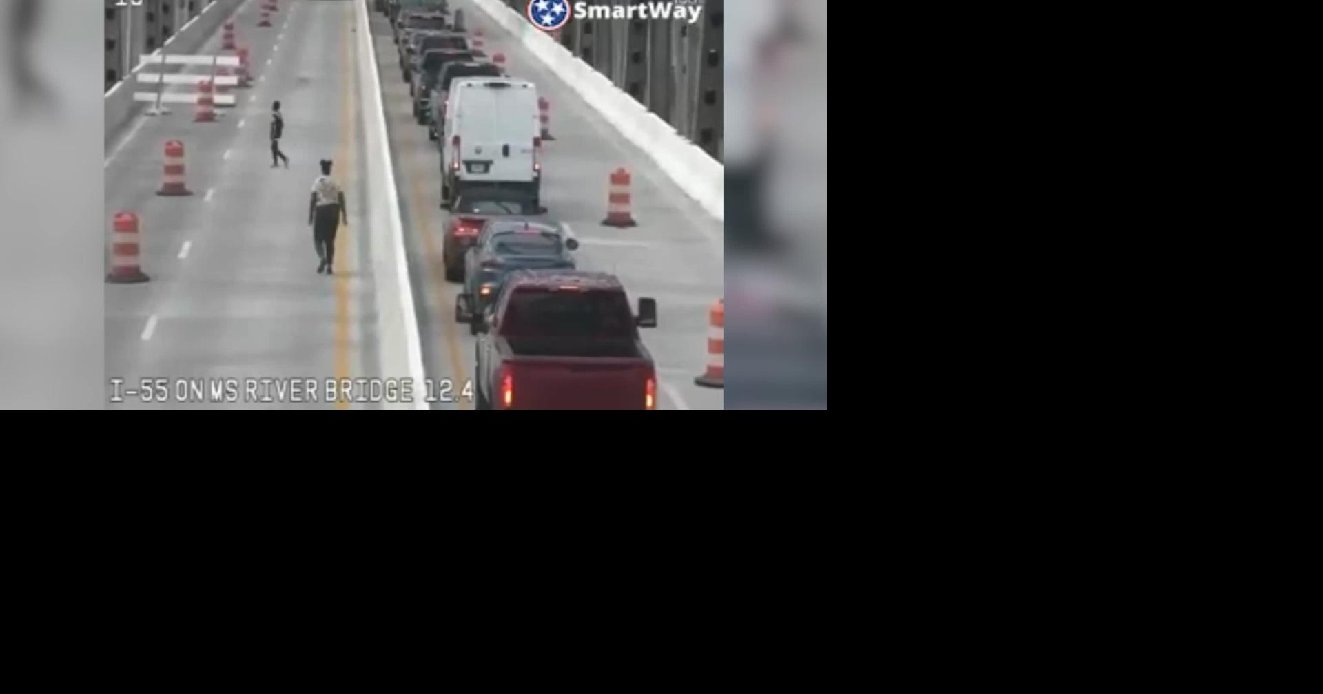 WATCH: Two children seen running on I-55 Bridge | News | fox13memphis.com