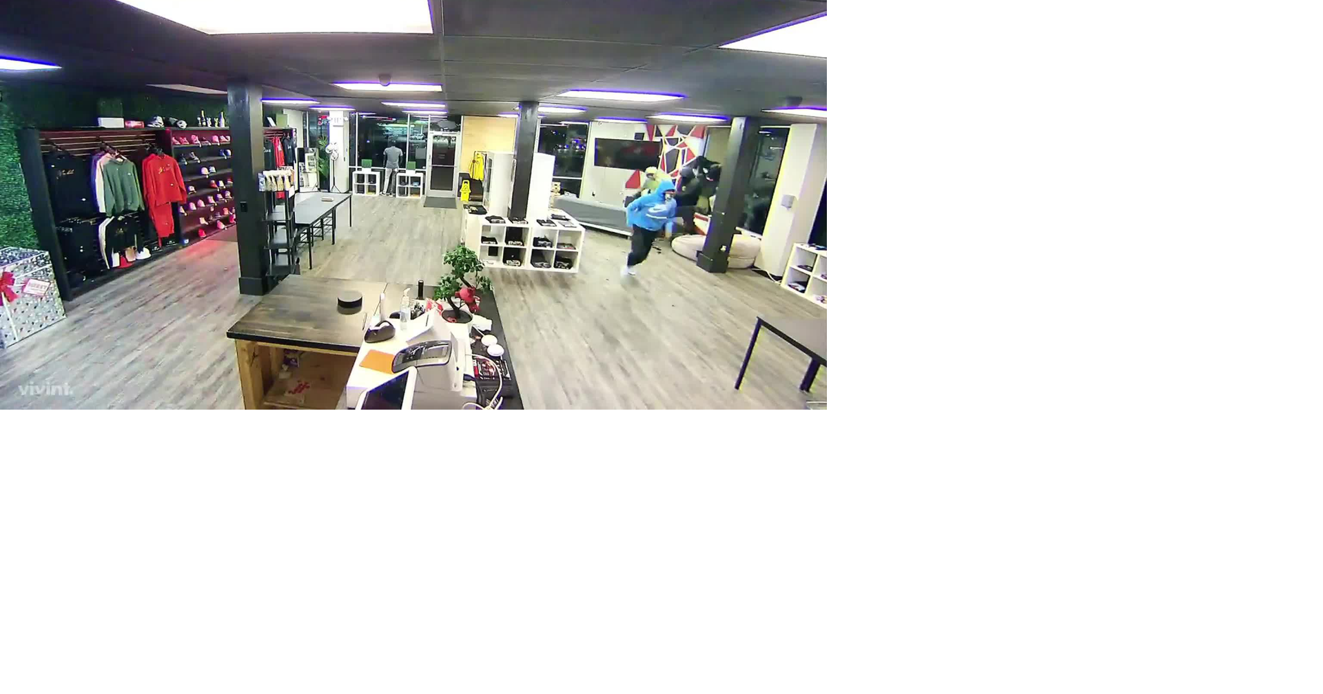 Group of thieves steal $100K worth of Nike shoes from Memphis business ...