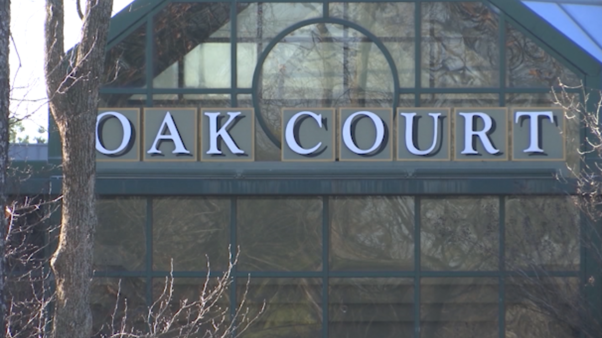 OAK COURT MALL | | fox13memphis.com