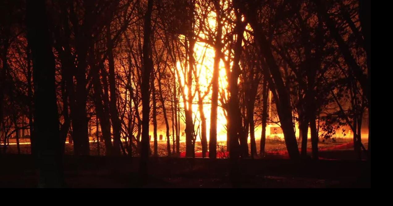 WATCH: Large fire in Collierville likely caused by lightning strike to ...