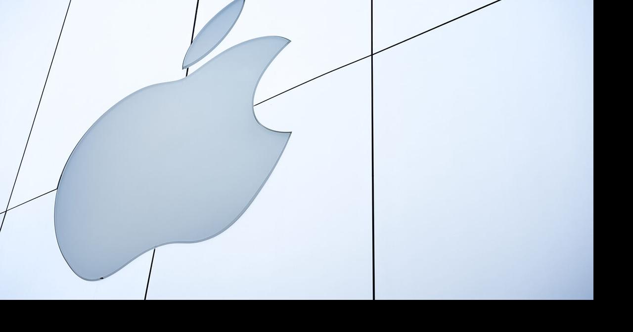 1 dead, 19 injured after driver crashes into Apple Store in ...