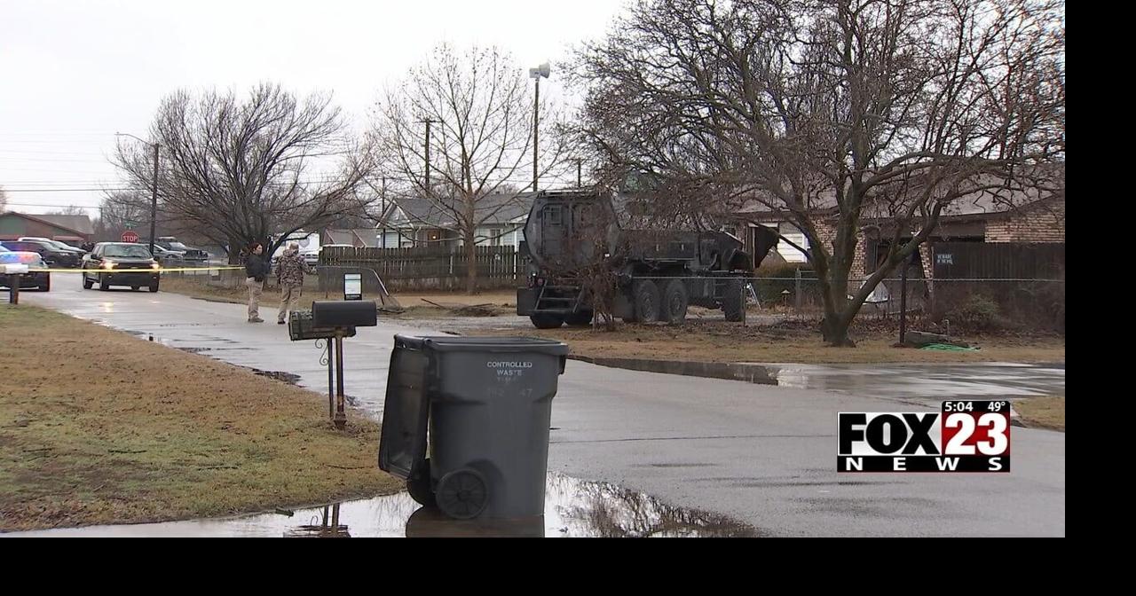 Multiple agencies respond to standoff in Bixby, suspect shot by police ...