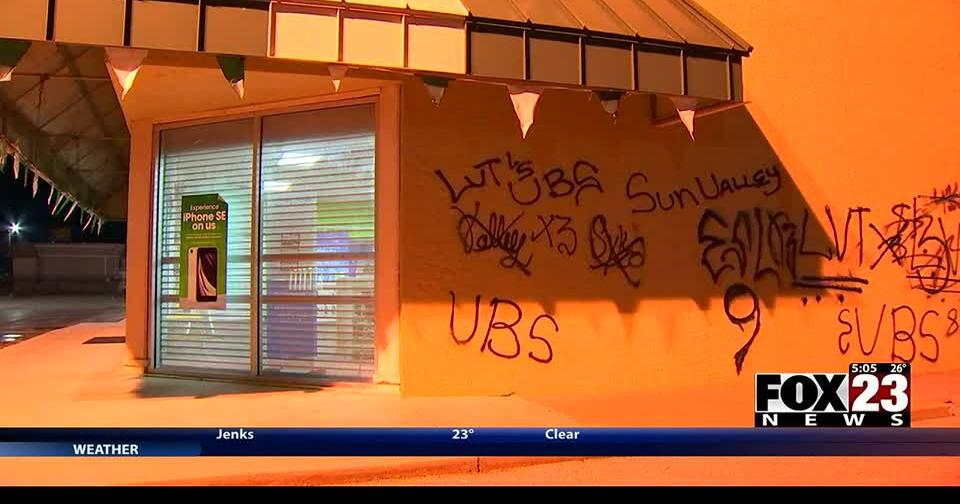 Tulsa police searching for suspect in gang graffiti case | News | fox23.com