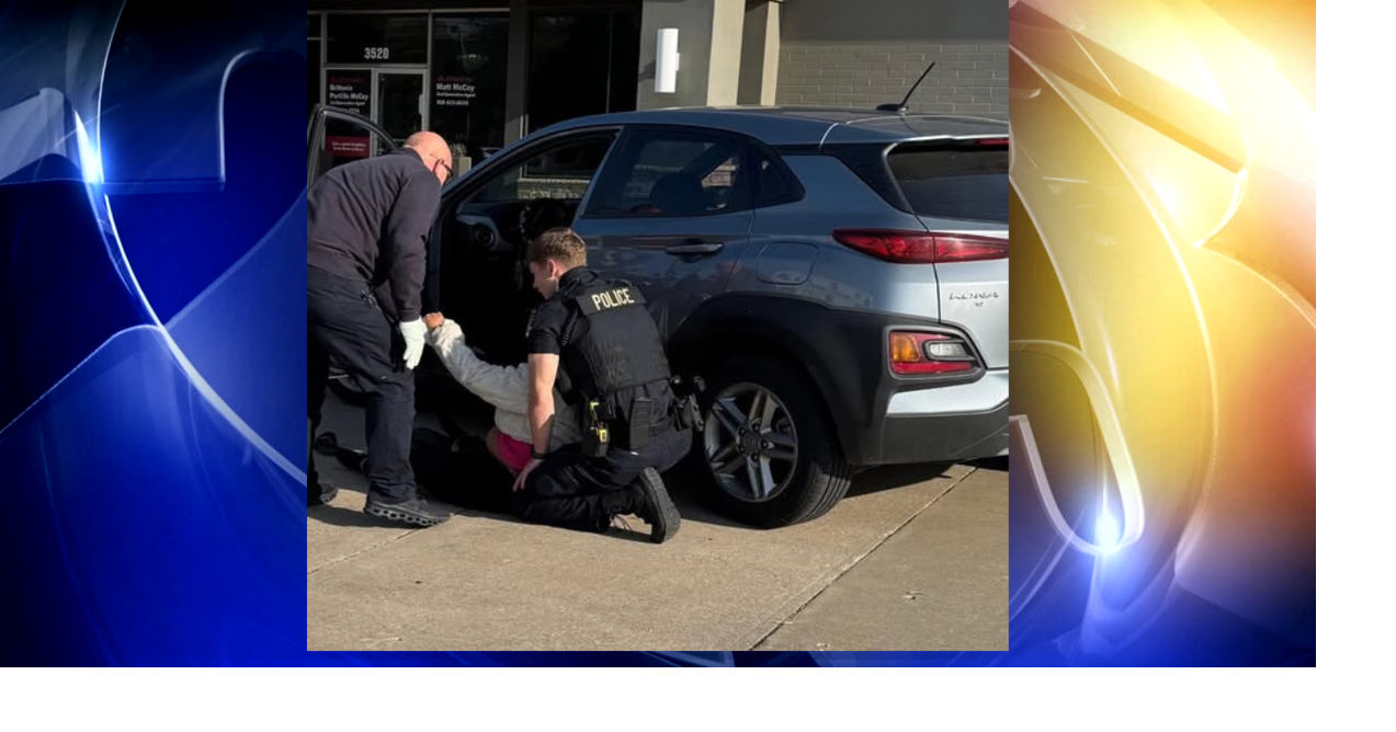 Broken Arrow Police officer helps driver who was choking | News | fox23.com