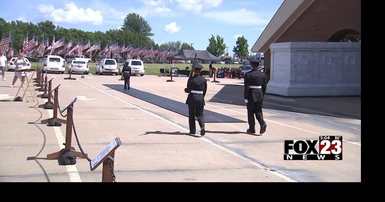 Youth conduct Changing of the Guard replicating ceremony held at Tomb ...