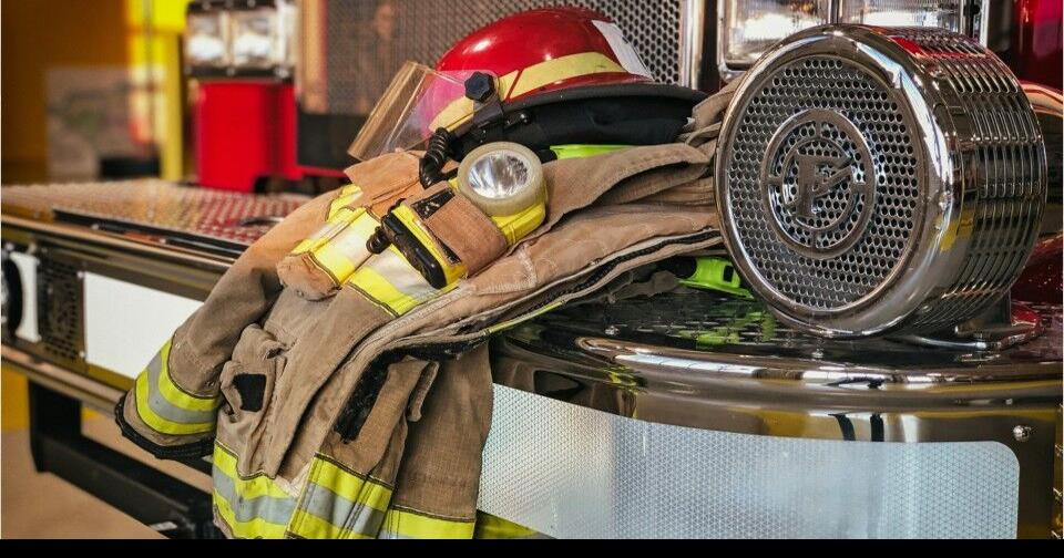 California library fire: 2 firefighters killed battling blaze in ...