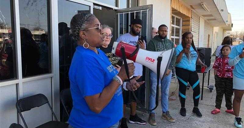 Rally held for Tulsa man serving a life sentence for crimes his family ...