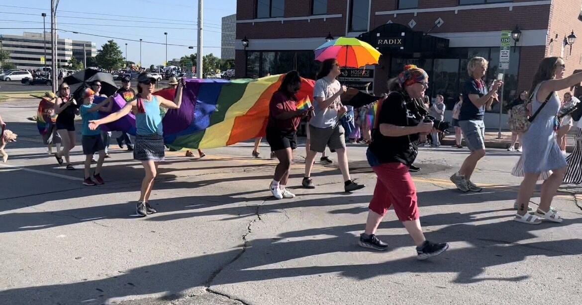 2022 Tulsa Pride Parade takes place in downtown Tulsa | News | fox23.com