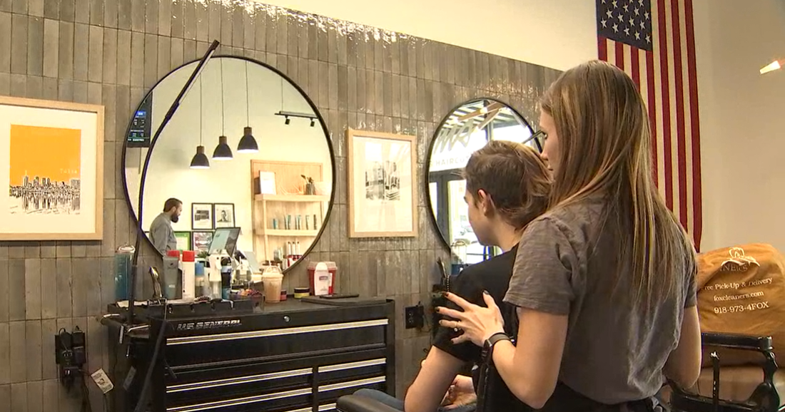 Photos: Tulsa barber offers free haircuts to veterans | | fox23.com