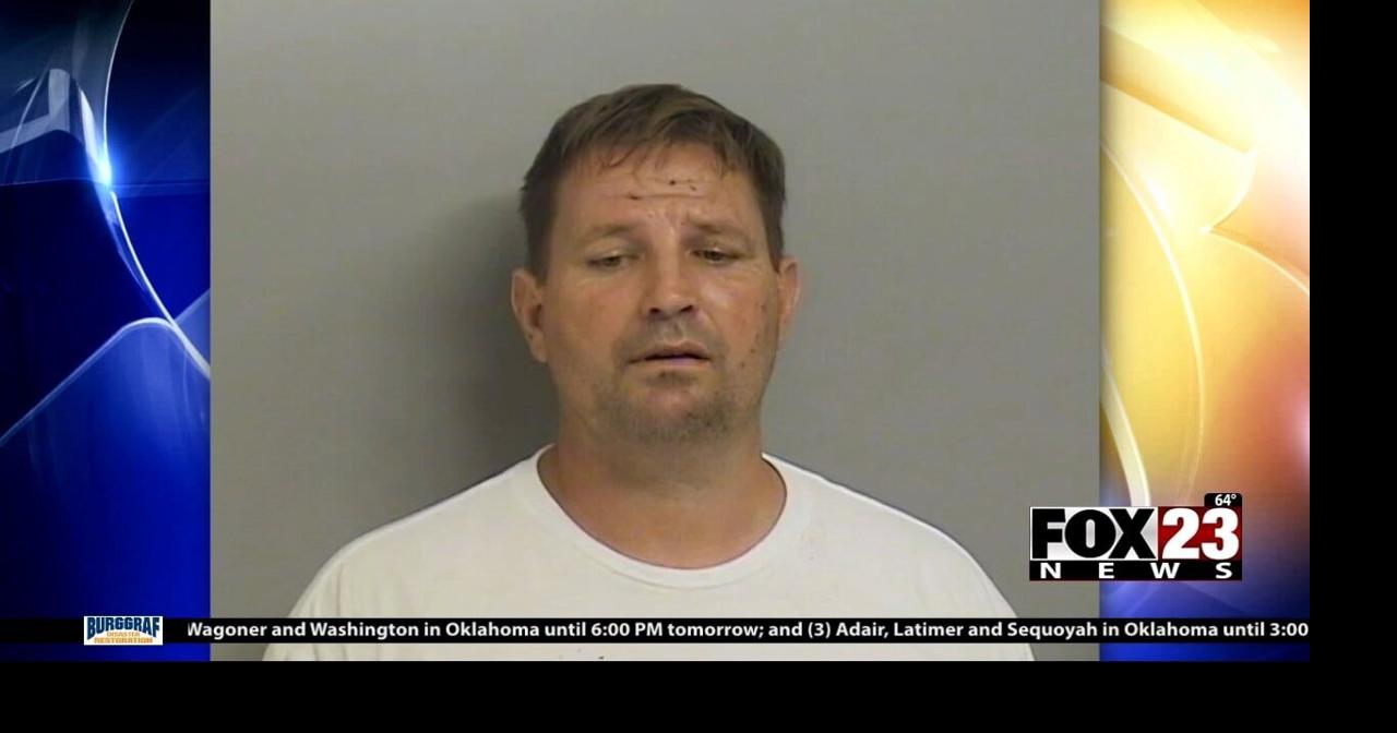 Gas station trespasser leads Owasso Police on a chase | News | fox23.com