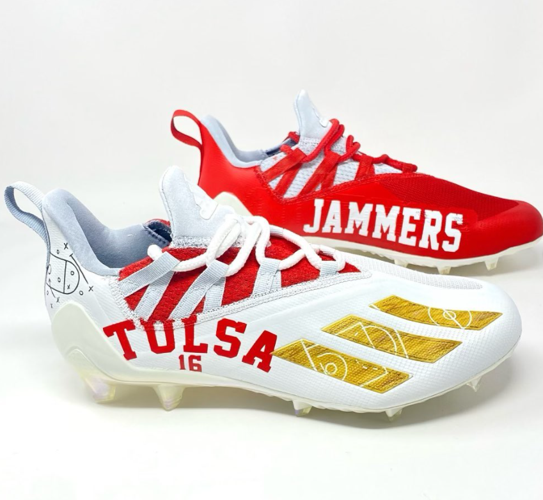 NFL star Tyler Lockett's Tulsa-inspired cleats | | fox23.com