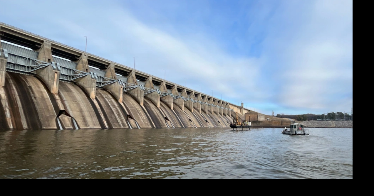 Lane closure begins on State Highway 151 bridge over Keystone Dam ...