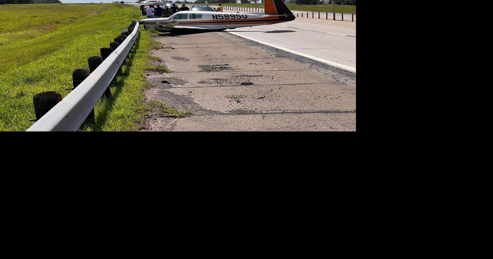 No injuries reported after plane makes emergency landing on Cimarron ...
