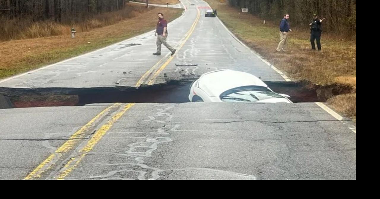 Open road: Fissure swallows car in northeast Georgia city after heavy ...