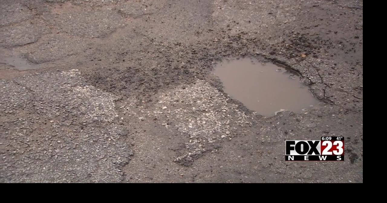 City of Tulsa shifting focus to pothole repair | Local & State | fox23.com