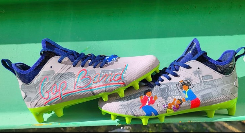 NFL star Tyler Lockett's Tulsa-inspired cleats | | fox23.com
