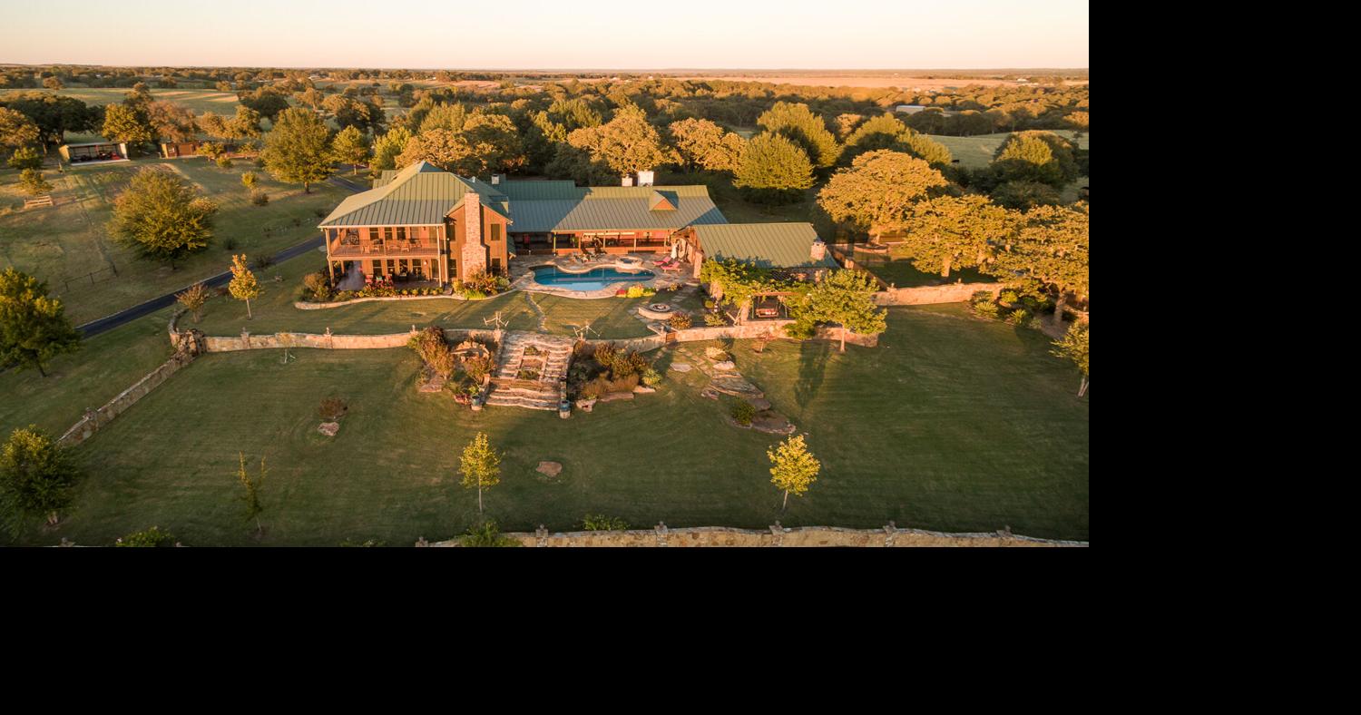 Terry Bradshaw’s Oklahoma horse ranch just hit the market for $22.5 ...