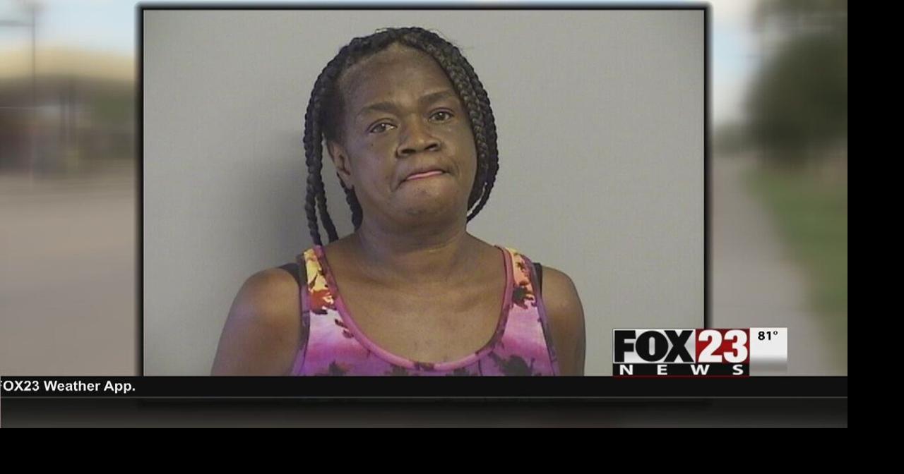 Tulsa woman arrested after allegedly threatening people with knives ...
