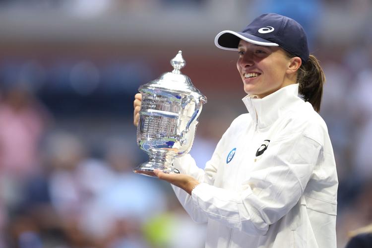 Photos: Iga Swiatek bests Ons Jabeur to win 1st US Open | | fox23.com
