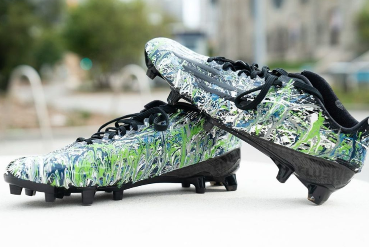 NFL star Tyler Lockett's Tulsa-inspired cleats | | fox23.com