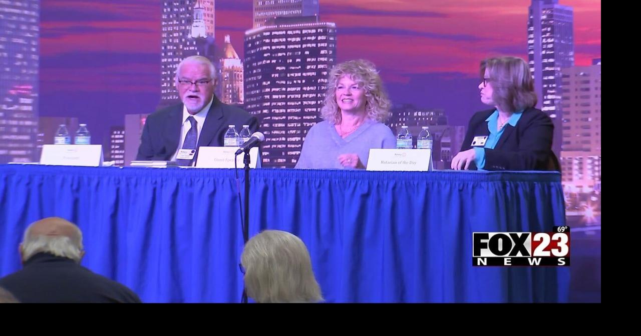 Former OU Coach Sherri Coale speaks at Rotary Club of Tulsa luncheon ...
