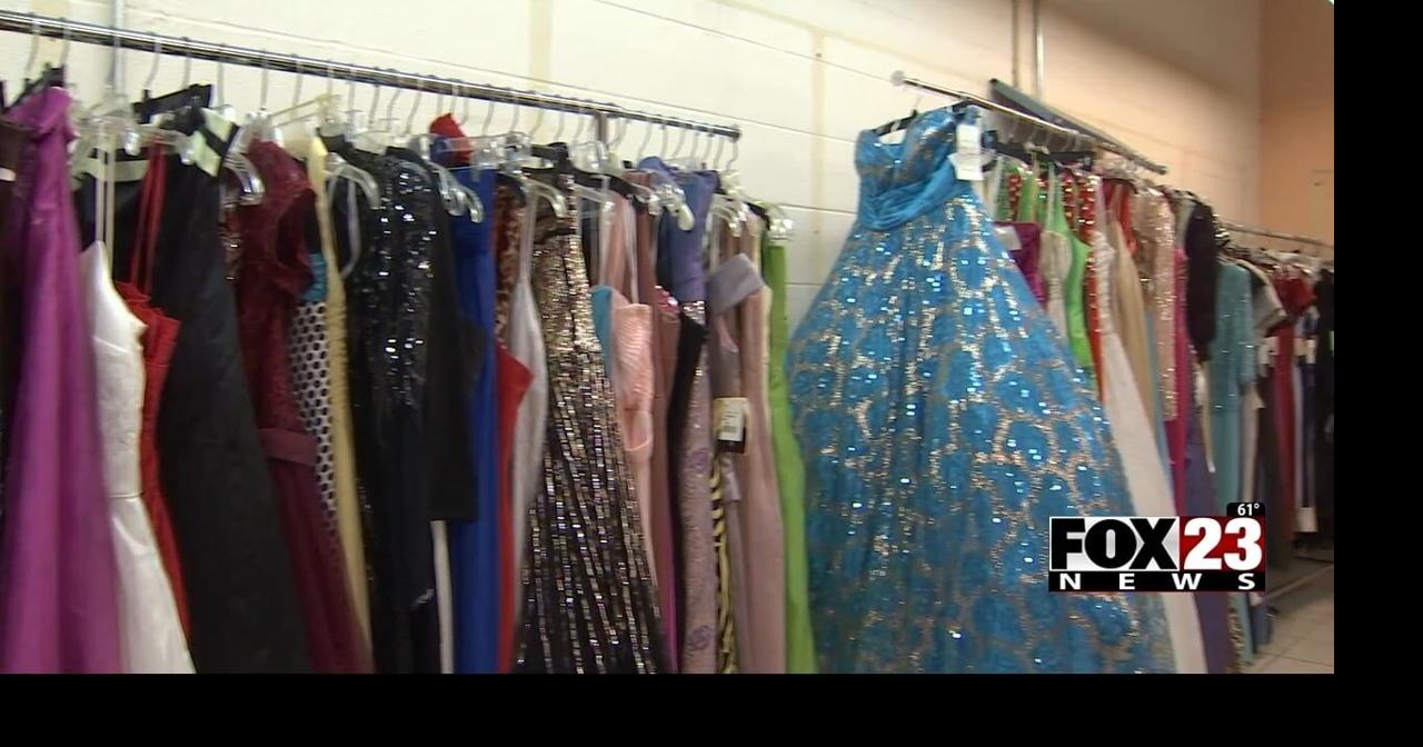 McAlester library service providing free prom attire for students in ...