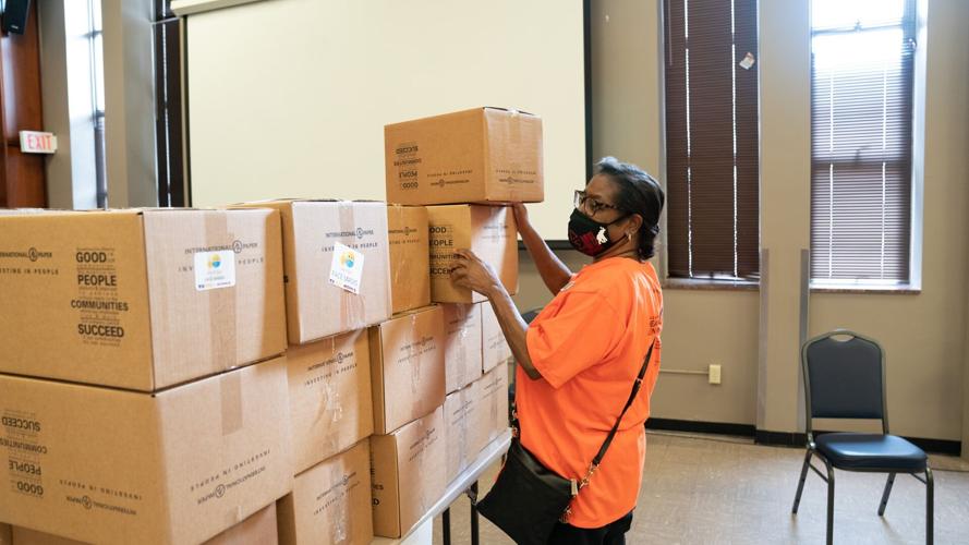 PHOTOS: Kohl's donates 100K masks to SCS | | fox23.com