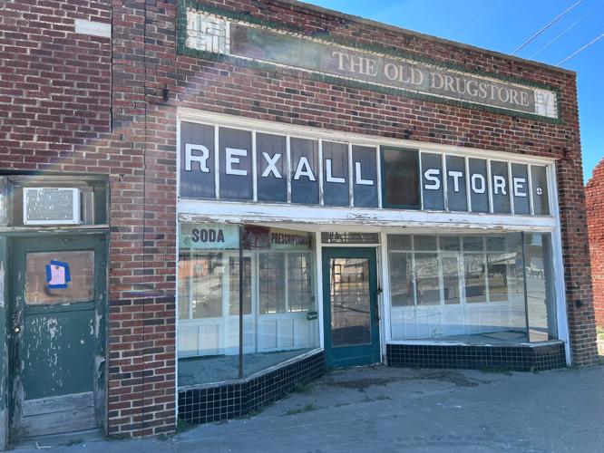 Photos: Outsiders gas station gets restorations | | fox23.com