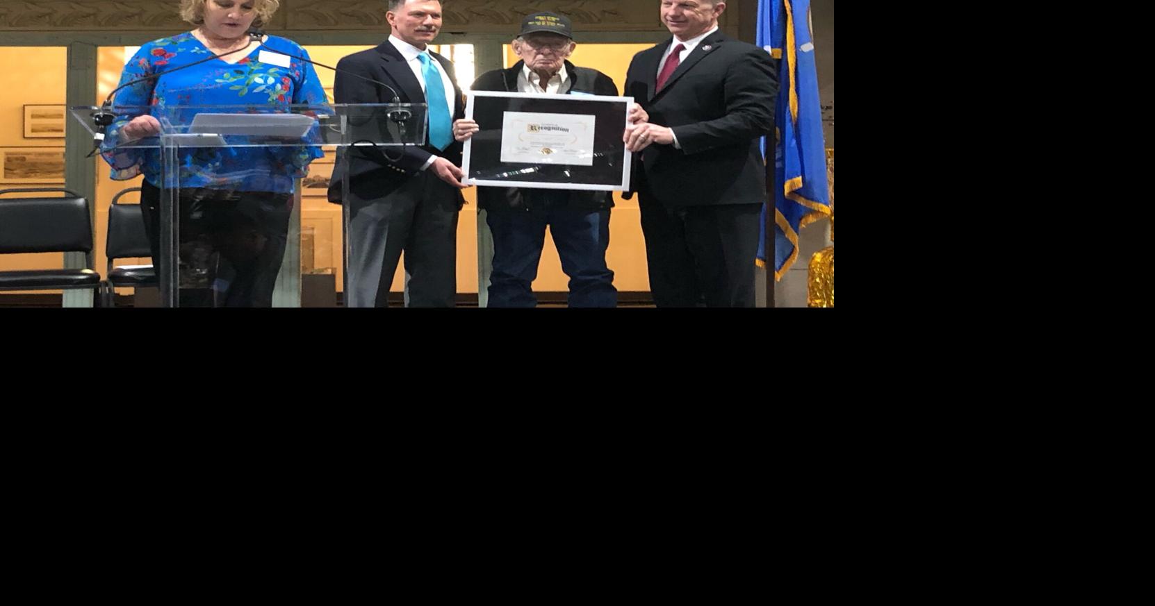 WWII veteran receives award from Tulsa Air and Space Museum | News ...