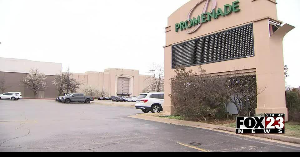 Tulsa Oilers sale of old Macy’s building at Promenade Mall final | News ...