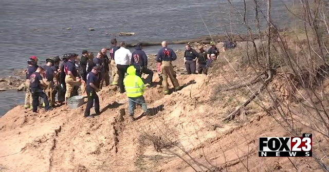 Tulsa police identify man who died while digging tunnel near Arkansas ...