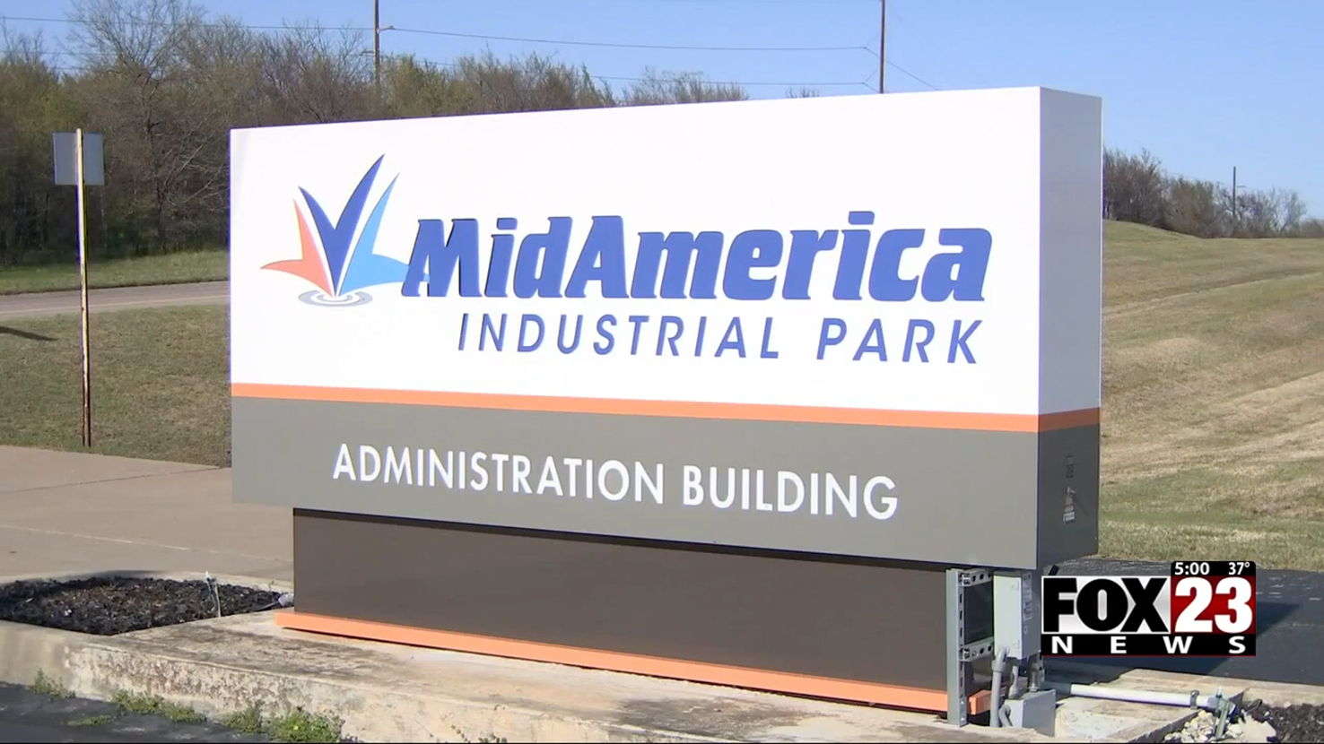 Large manufacturer may be coming to MidAmerica Industrial Park in Mayes ...