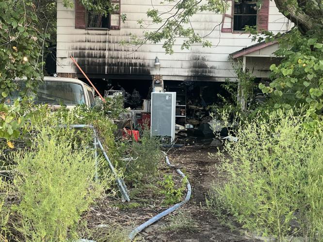 Multiple fire departments respond to abandoned house fire in Rogers ...