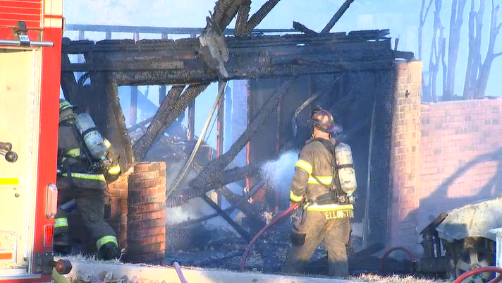 Photos: Multiple homes burn near 81st and Delaware in Tulsa | | fox23.com