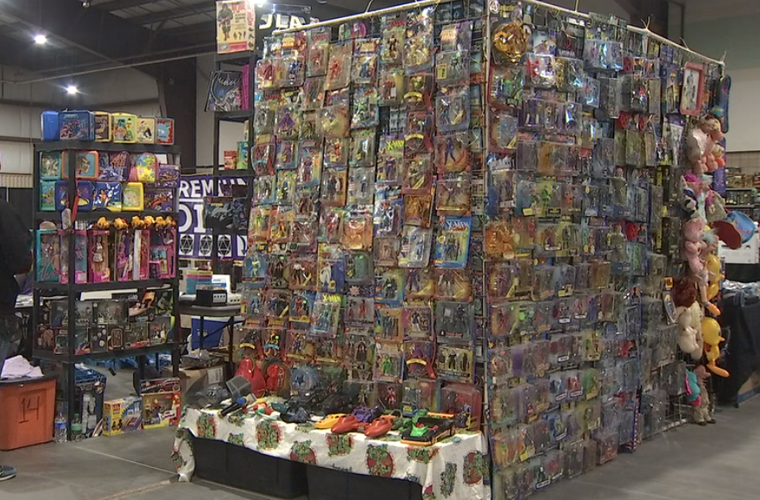 Photos: Retromania Collectibles Show wraps up in Tulsa | | fox23.com