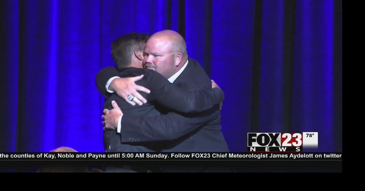 Wagoner's Austin Condict accepts Comeback Player Award | Sports | fox23.com