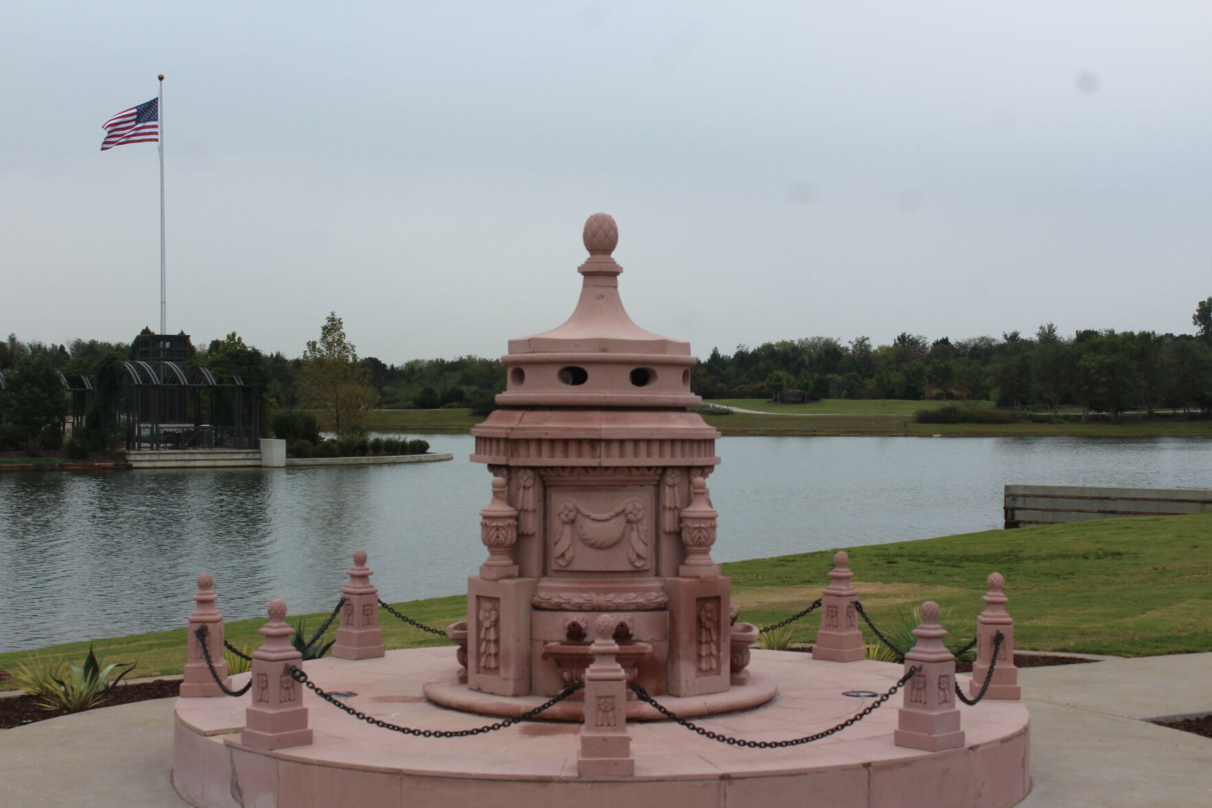 Tulsa Botanic Garden celebrates Caja de Agua fountain, offers free ...