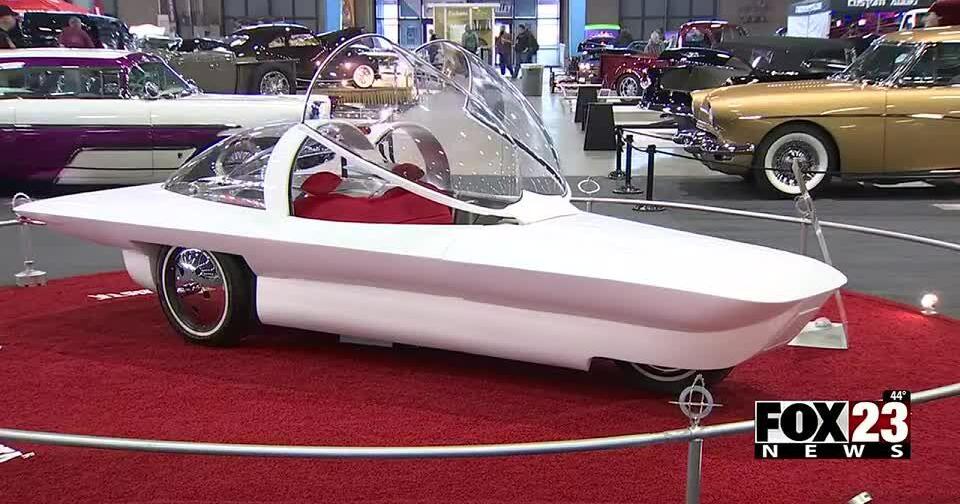 Darryl Starbird Car Show comes to Tulsa | News | fox23.com