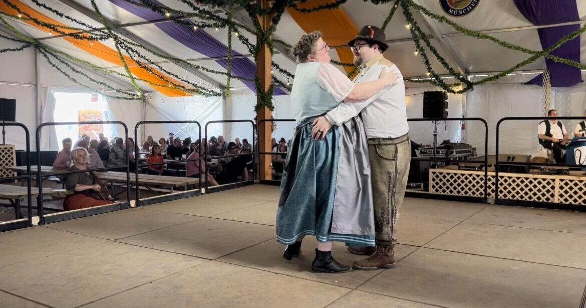 Local couple gets married at Tulsa Oktoberfest | News | fox23.com