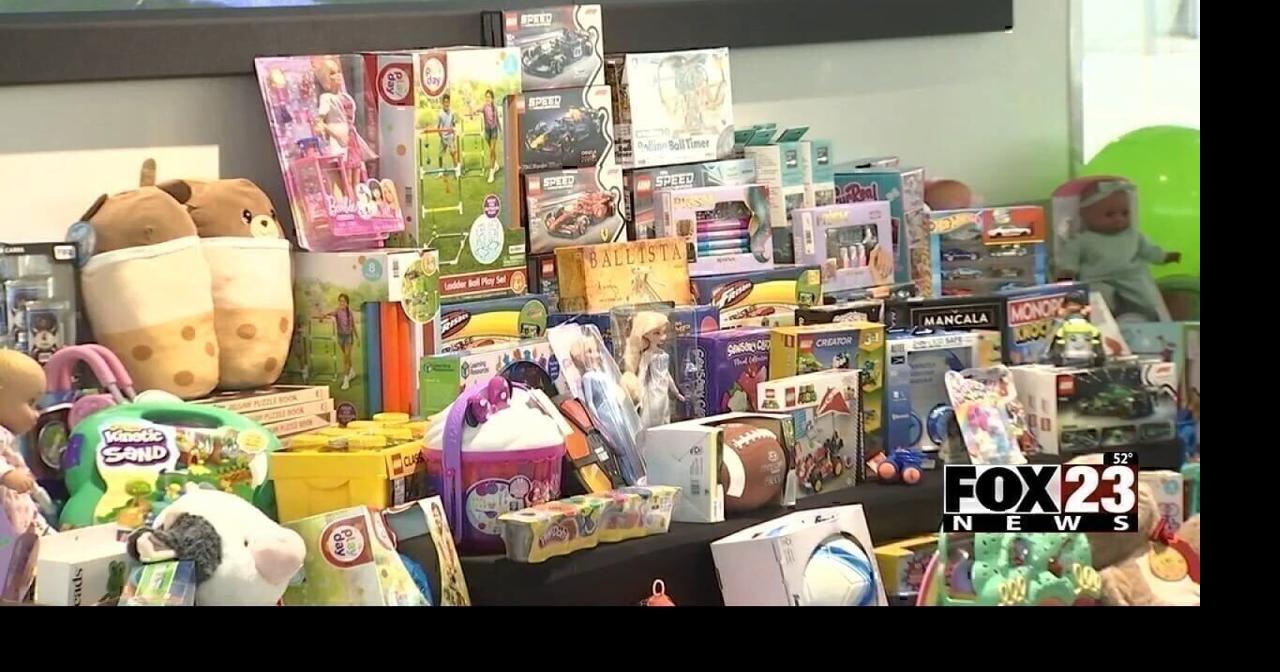 Tulsa Packer Backers celebrate 31 years with toy donation to U.S ...