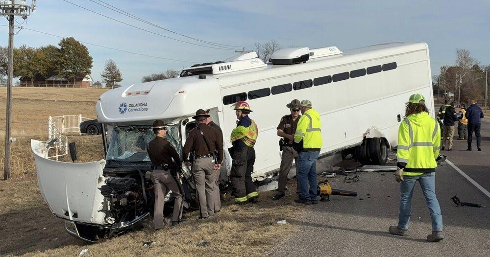 Four people injured in Oklahoma Department of Corrections bus crash ...