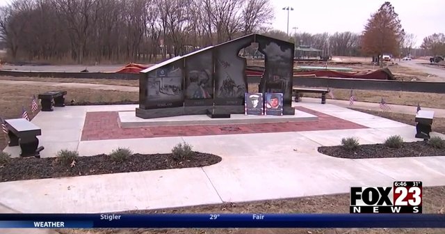 Gold Star Families honored after loss with new monument in Owasso ...