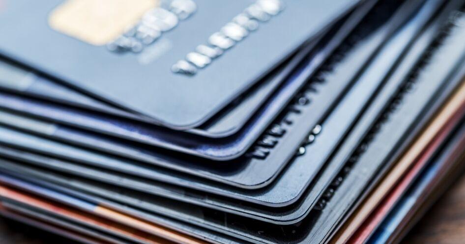 BBB shares tips for your college student's first credit or debit card ...