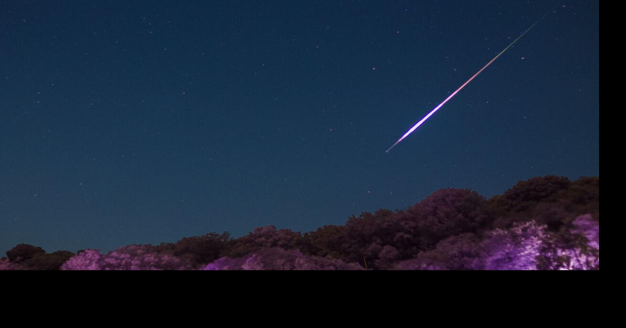 Must-see: Fireballs fall from sky during meteor shower | Trending ...