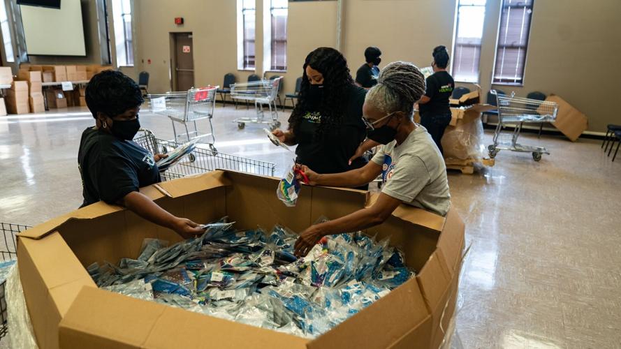 PHOTOS: Kohl's donates 100K masks to SCS | | fox23.com