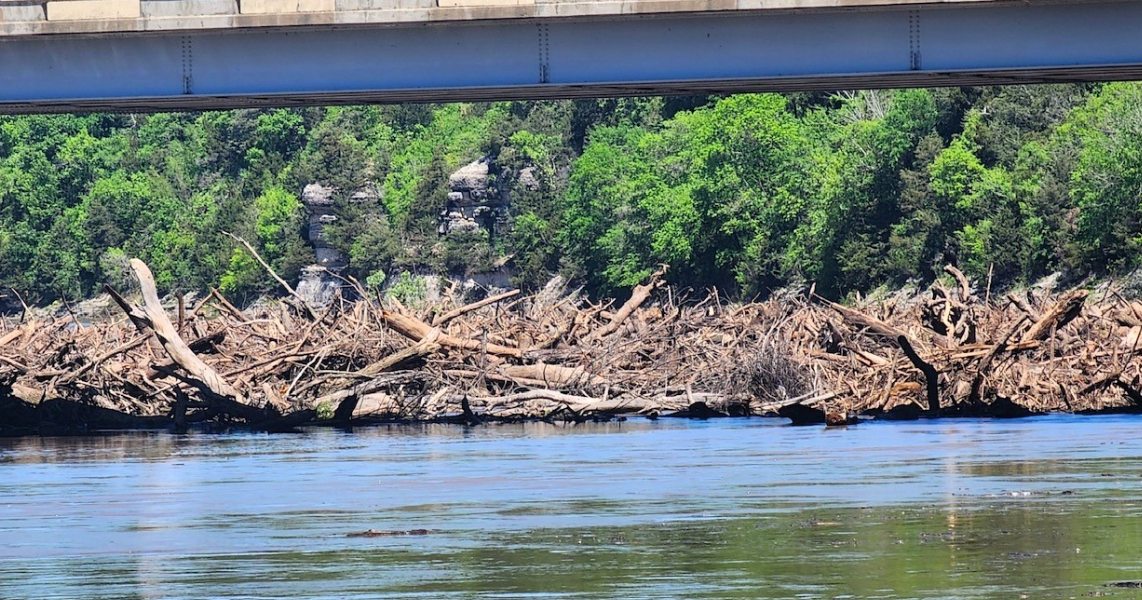 Large logjam in Neosho River causing concerns near Miami | News | fox23.com