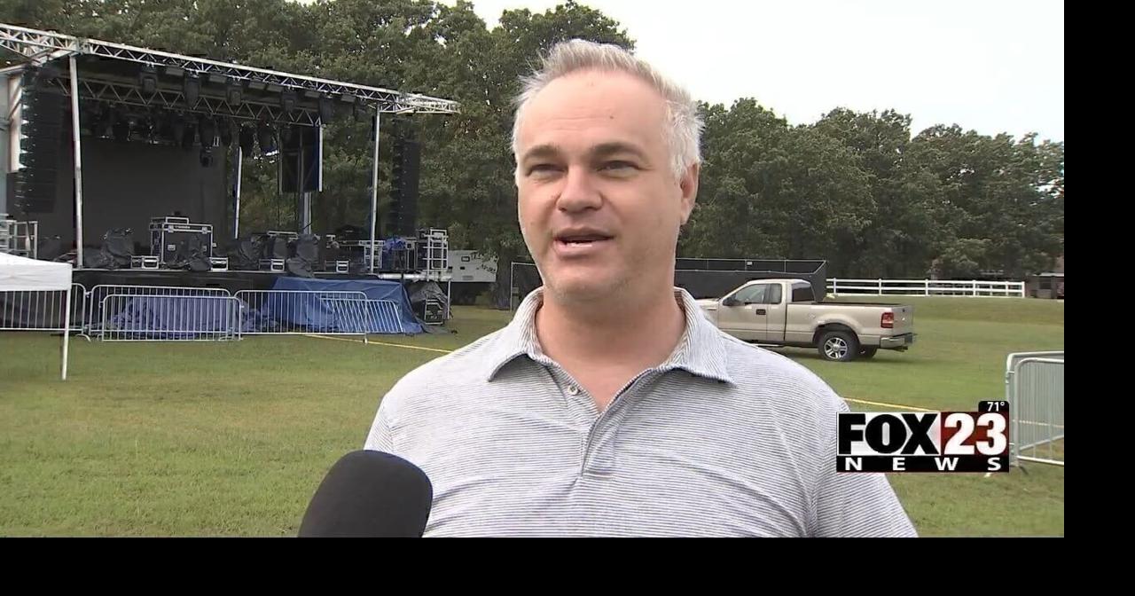 Neon Prairie Music Festival lights up woods at Post Oak Lodge | News ...