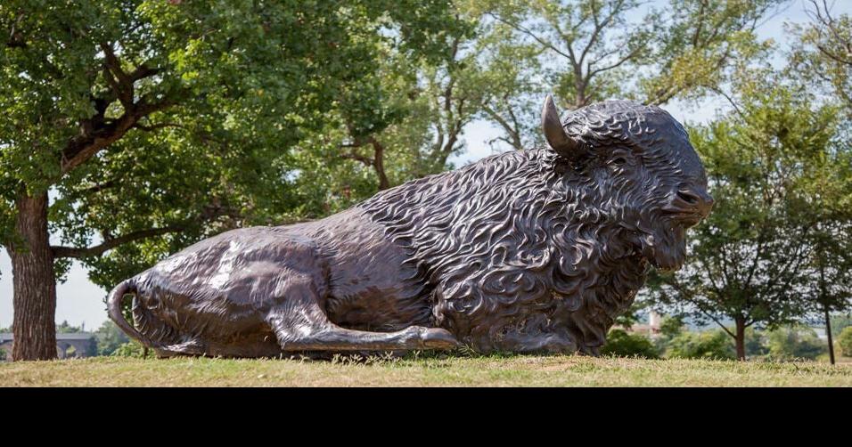 Bison monument going up at south Tulsa park | News | fox23.com